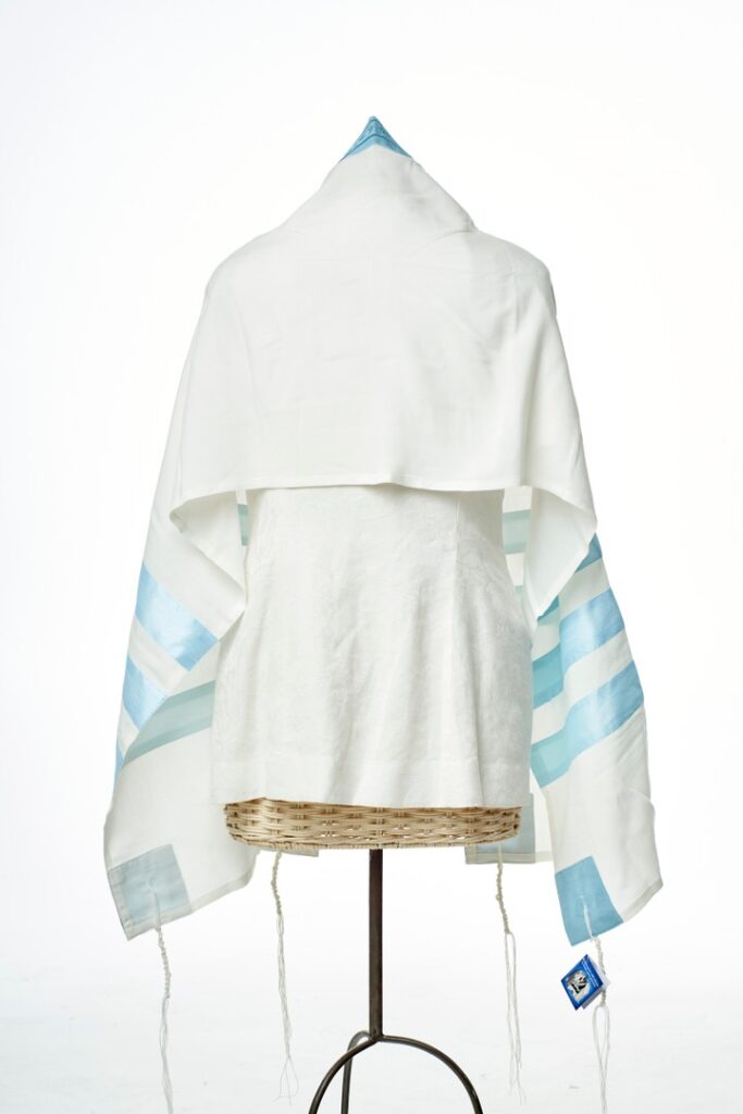 Taytum - Handmade Woman's Silk Tallit - The Tallis Lady