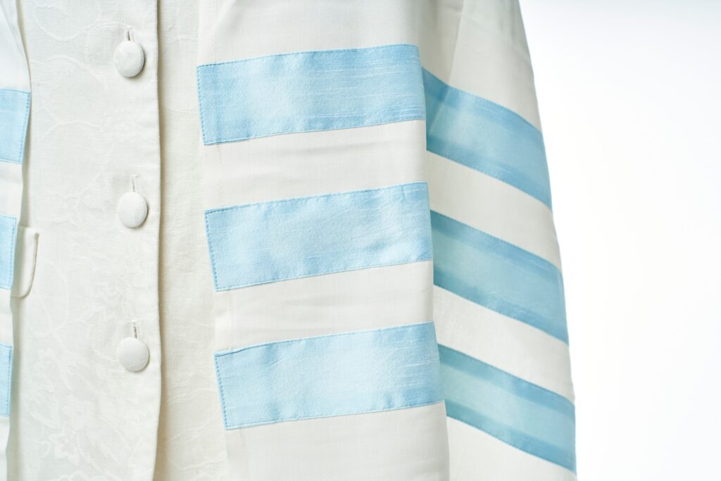 Taytum - Handmade Woman's Silk Tallit - The Tallis Lady